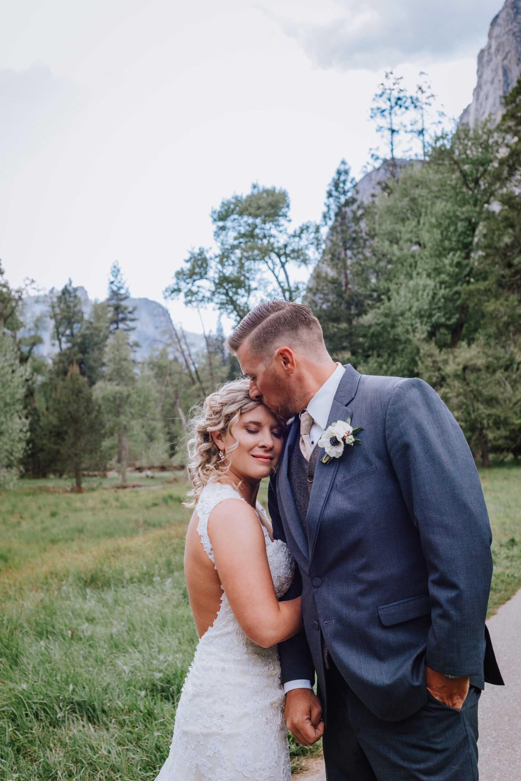 Top 5 Yosemite Wedding Venues - storybkphotography.com